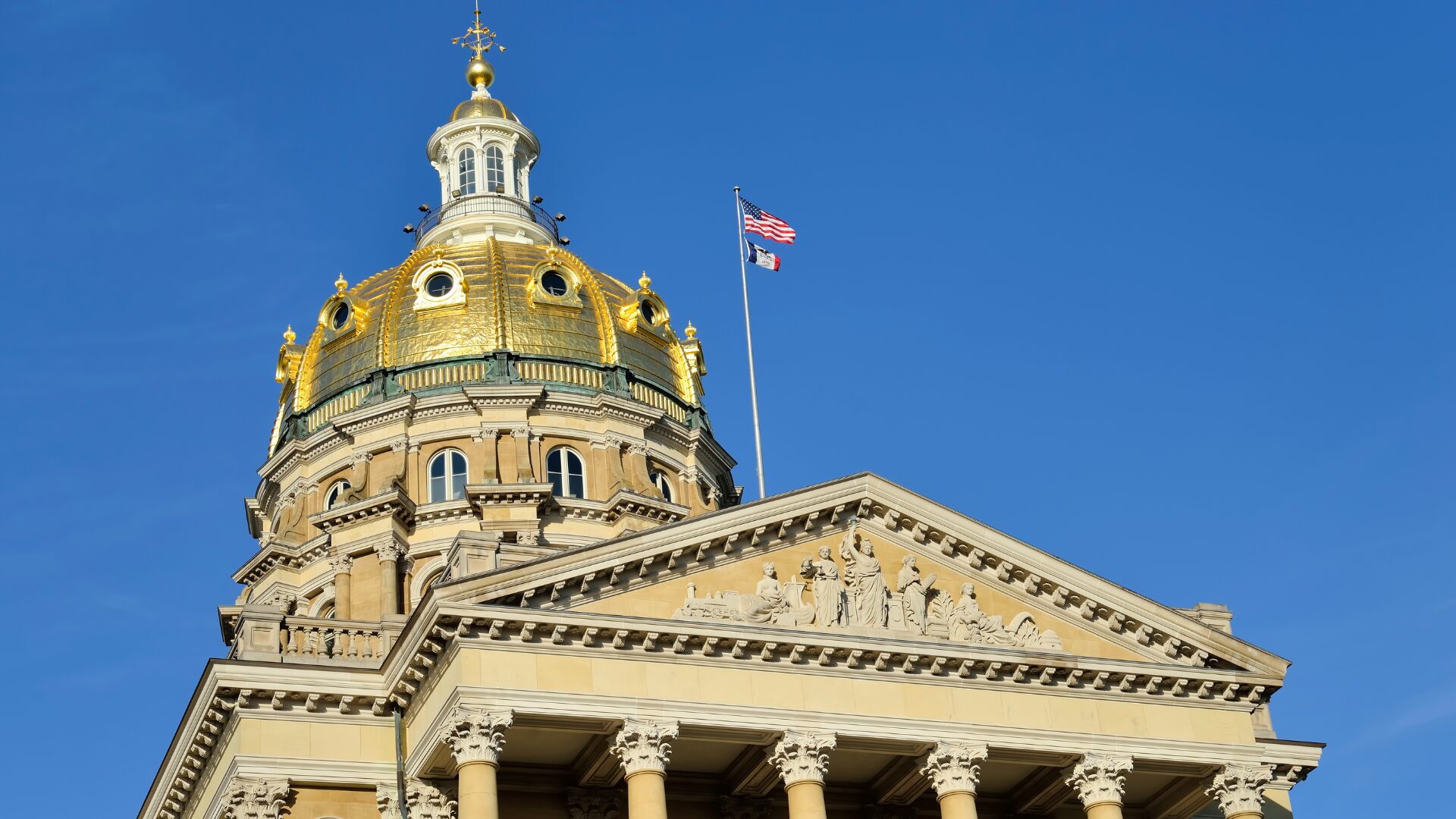 Iowa Up Close: How a Small State Shapes the Presidential Race - SMERCONISH